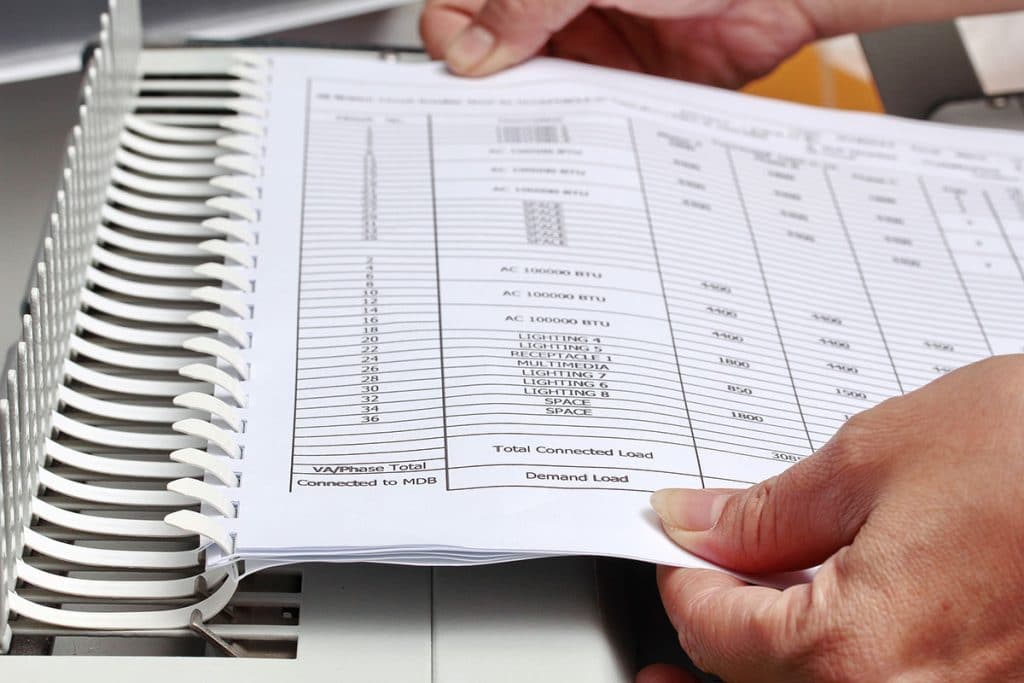 Une reliure de rapport de stage irréprochable avec L’atelier du print